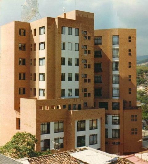 Edificio Entrelomas | Famingenieros
